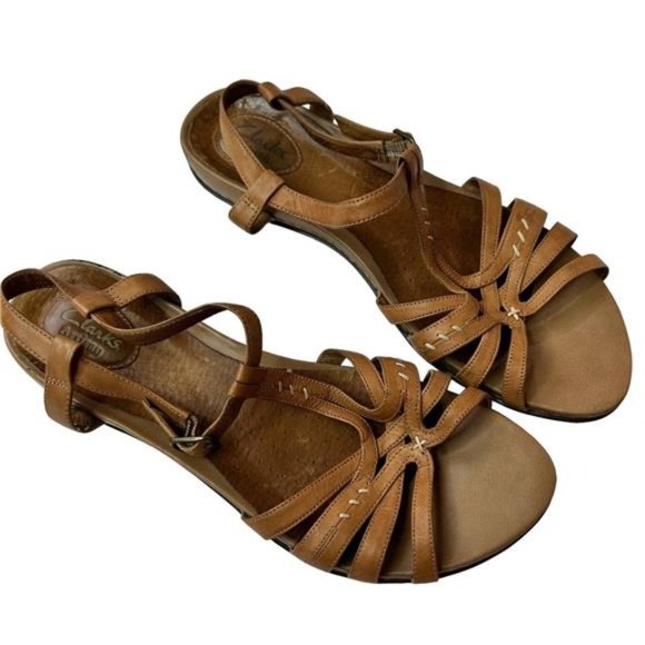 Clarks | Shoes | Clarks Artisan Tan Leather Strappy Sandals Slip On ...